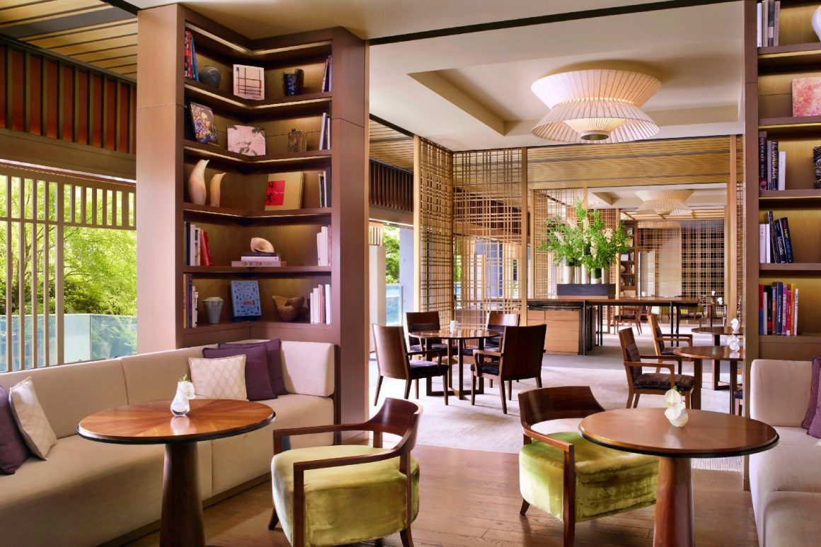 A Splendid Journey: The Ritz Carlton Story - Luxurious hotels ...