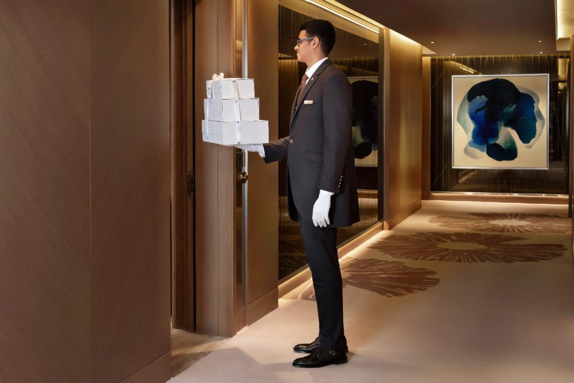 A Splendid Journey: The Ritz Carlton Story - Luxurious hotels ...