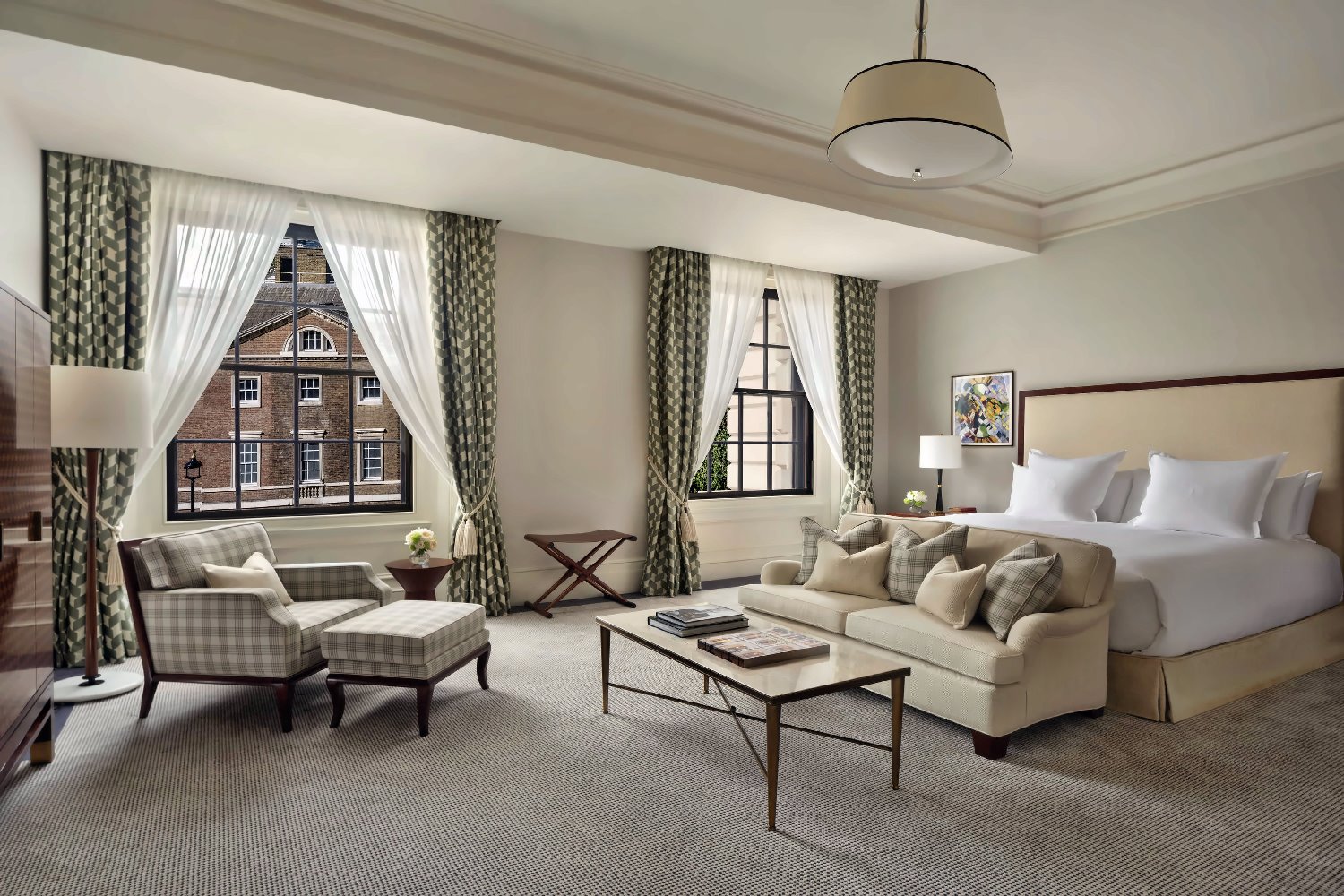 Iconic Elegance: The Timeless Saga of Raffles Hotels | PrivateUpgrades