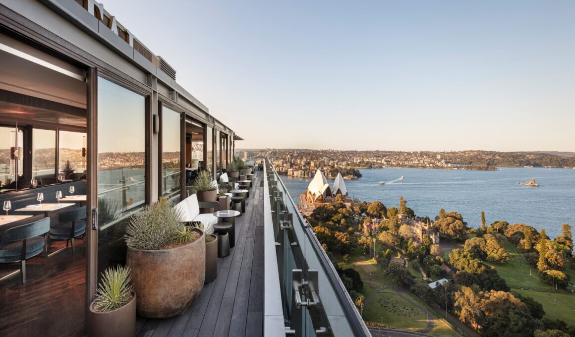 The Best Hotels with a View of the Sydney Harbour Bridge | PrivateUpgrades